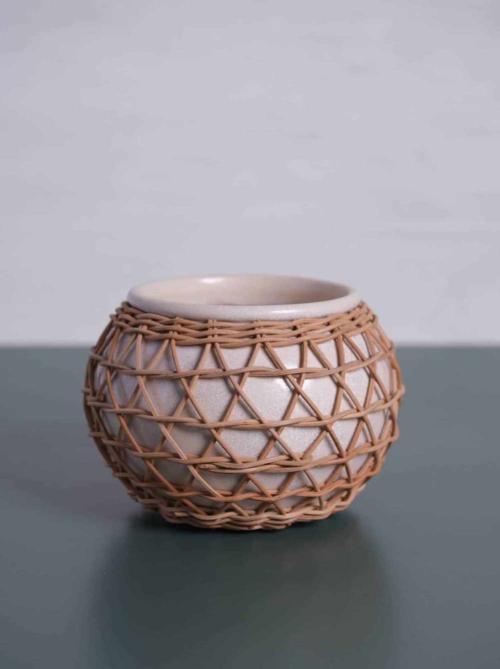 Rattan Planter White - Be Made